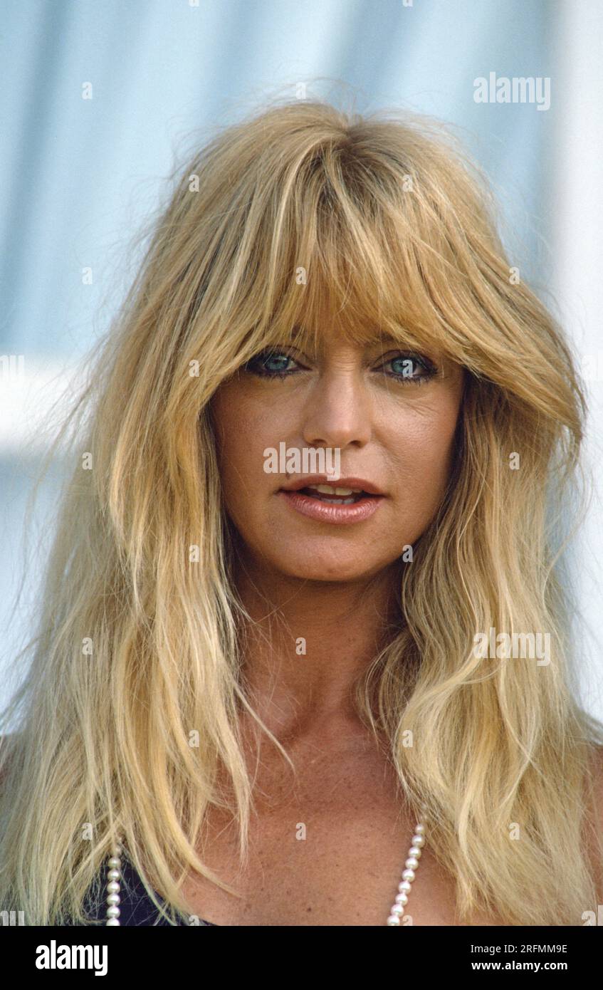 American actress goldie hawn hi-res stock photography and images - Alamy