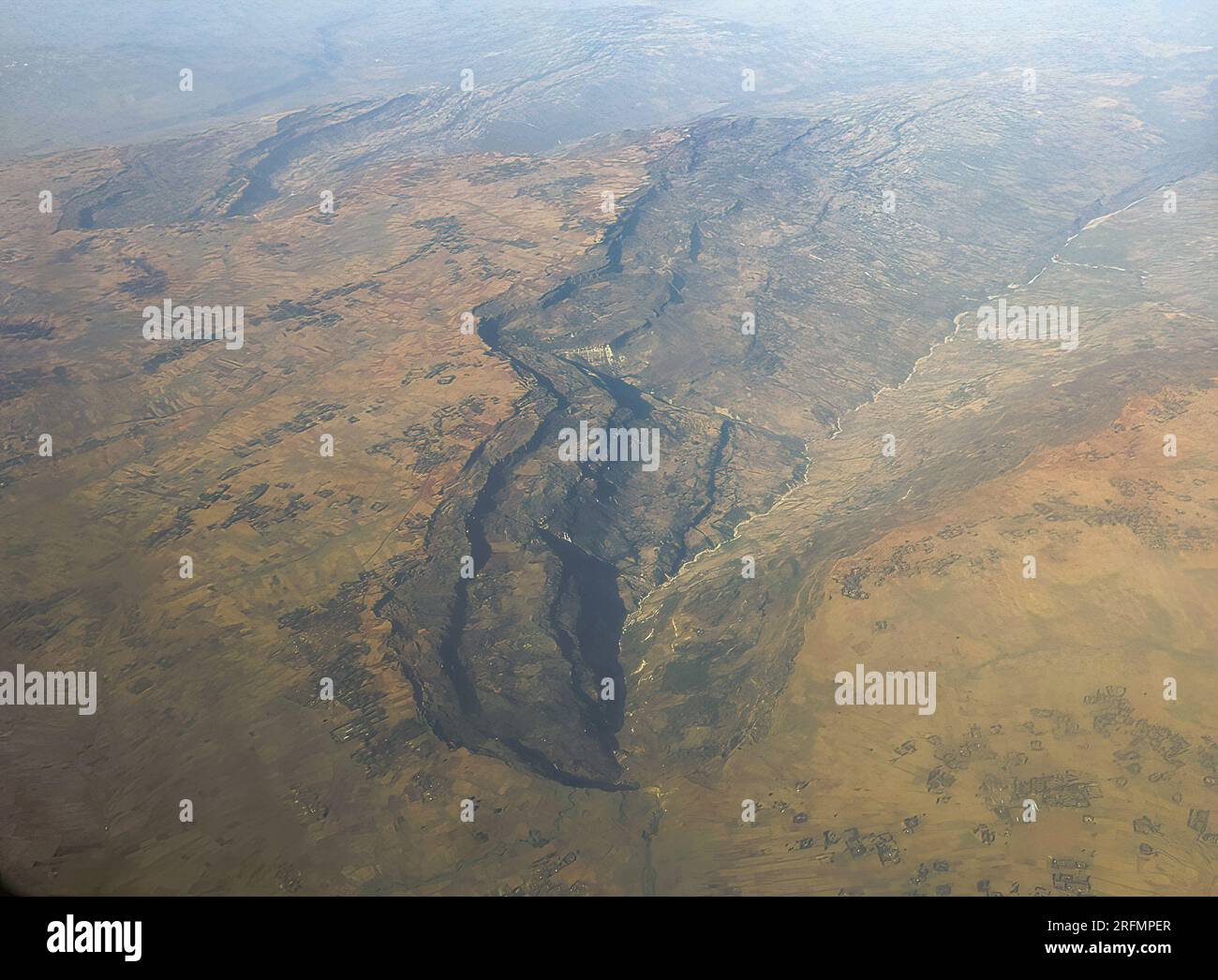 Ethiopian highlands cliffs hi-res stock photography and images - Alamy