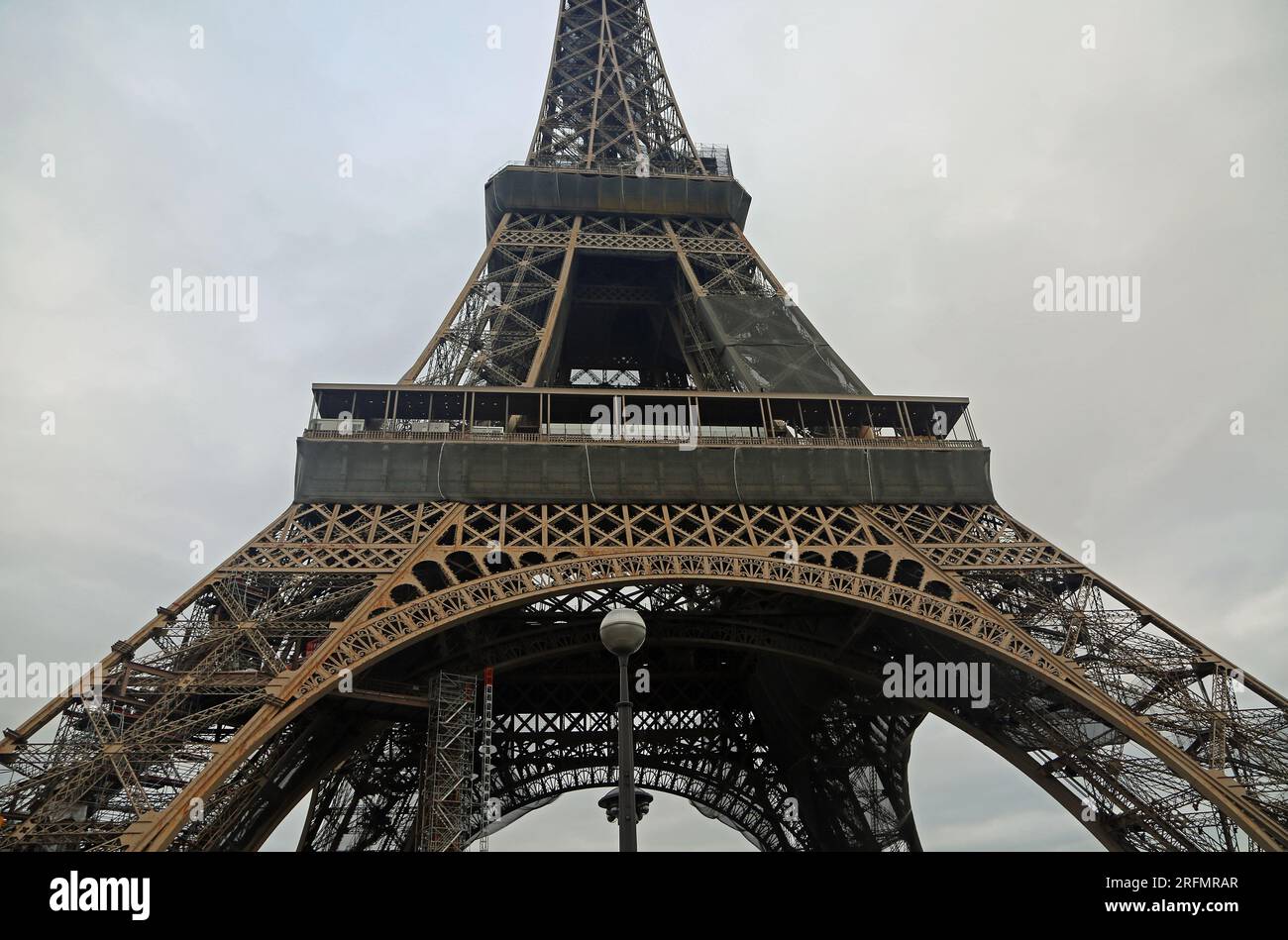 Lower part of eiffel tower hi-res stock photography and images - Alamy