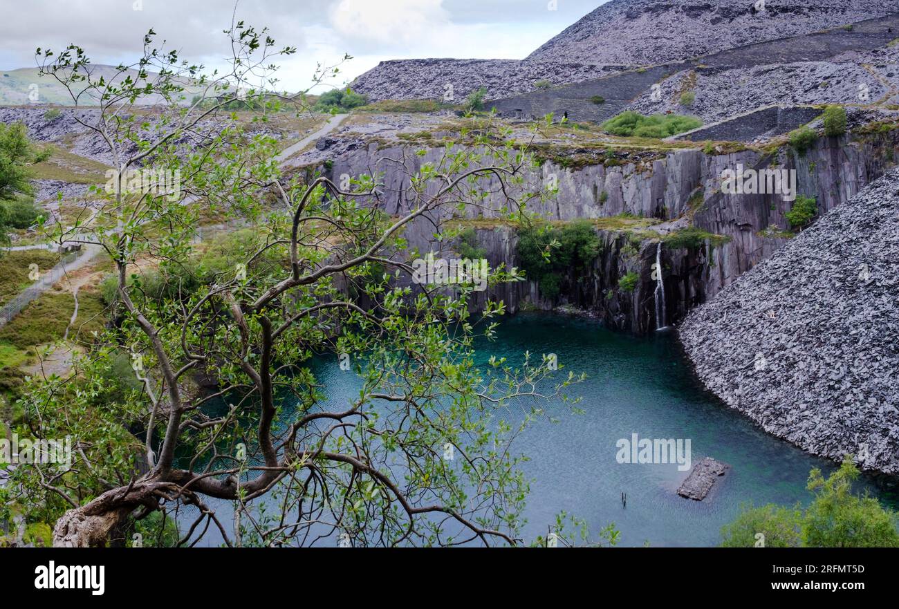 Epic landscapes of wales hi-res stock photography and images - Alamy