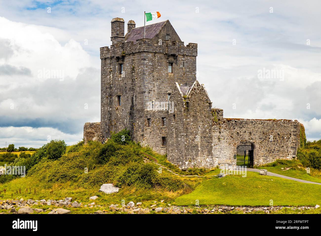 Famous Dunguaire castle ruins in Kinvara at seashore Ireland on summer ...