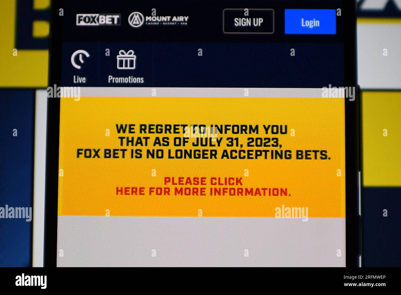 Flutter entertainment hi-res stock photography and images - Alamy