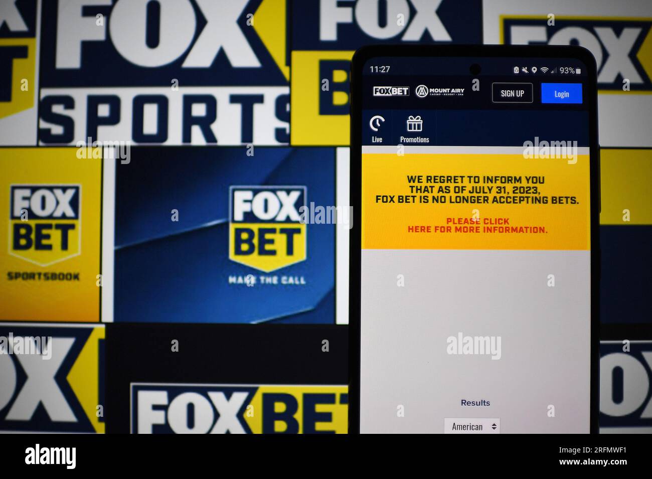 Flutter entertainment hi-res stock photography and images - Alamy