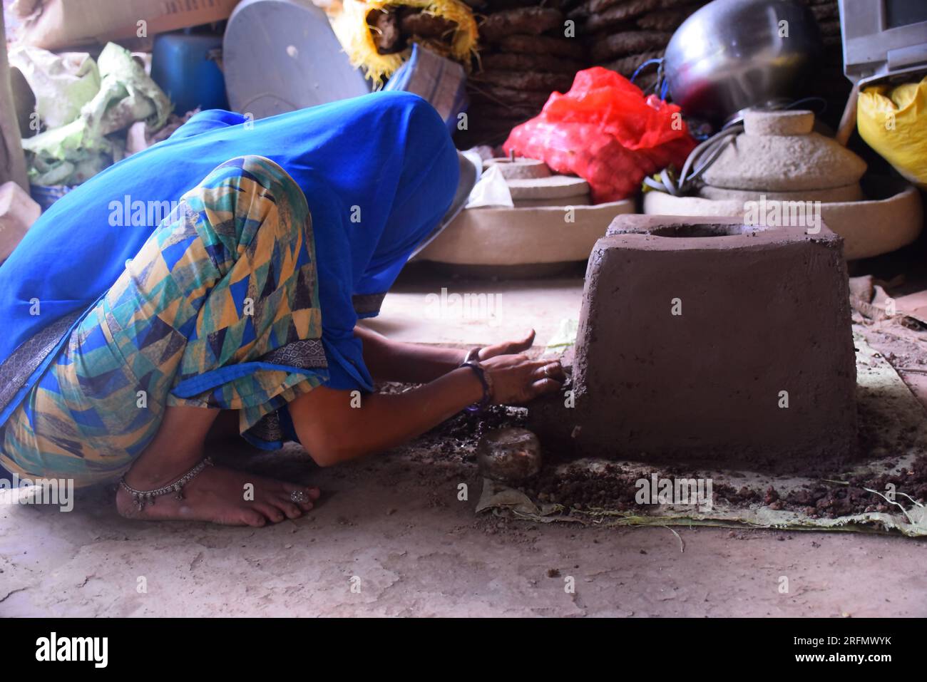 Clay pots indian hi-res stock photography and images - Alamy