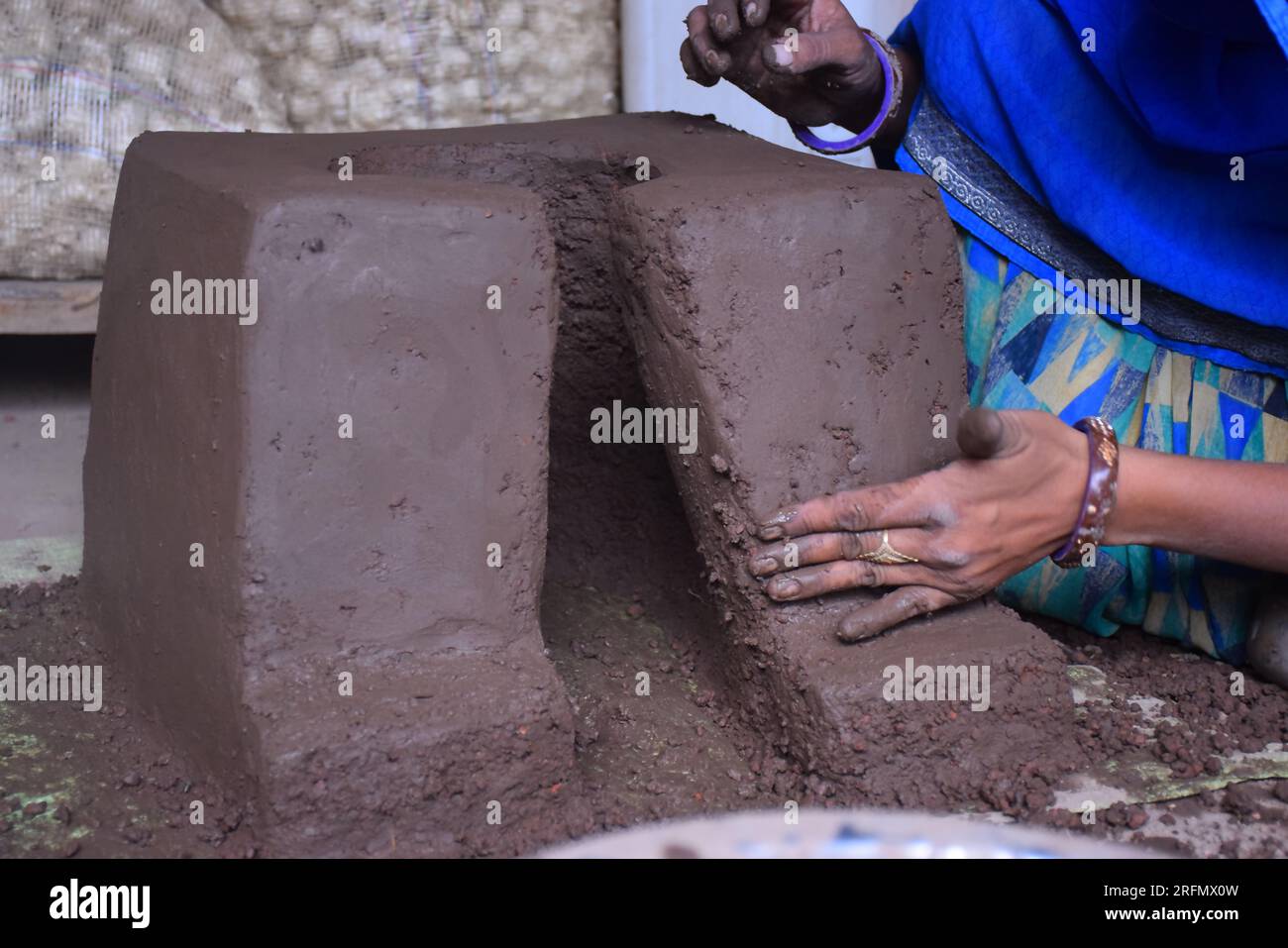 Fire woman stove hi-res stock photography and images - Alamy