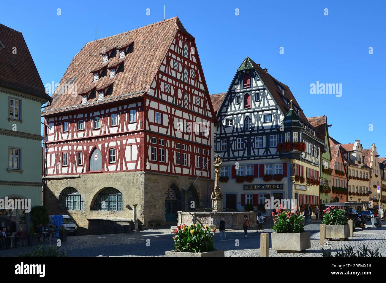 Georgsbrunnen, Marktplatz / Market Square in Rothenburg ob der Tauber ...