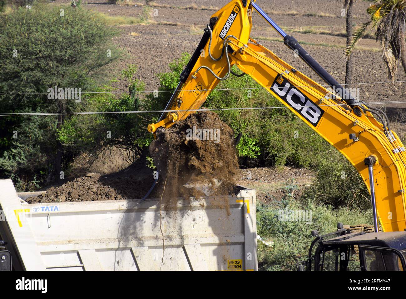 08-05-2020,Bhadapipalya, Madhya Pradesh, India. The modern excavator ...