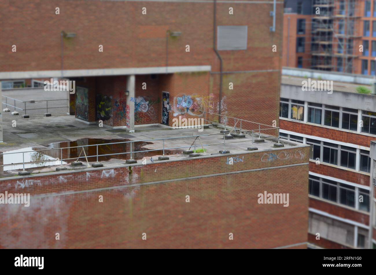 The urban building hi-res stock photography and images - Alamy