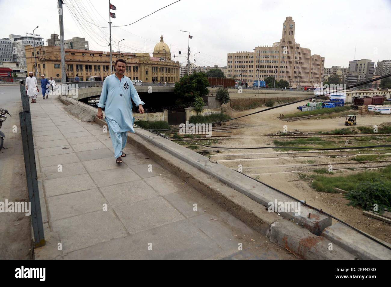 Draw your attention hi-res stock photography and images - Alamy