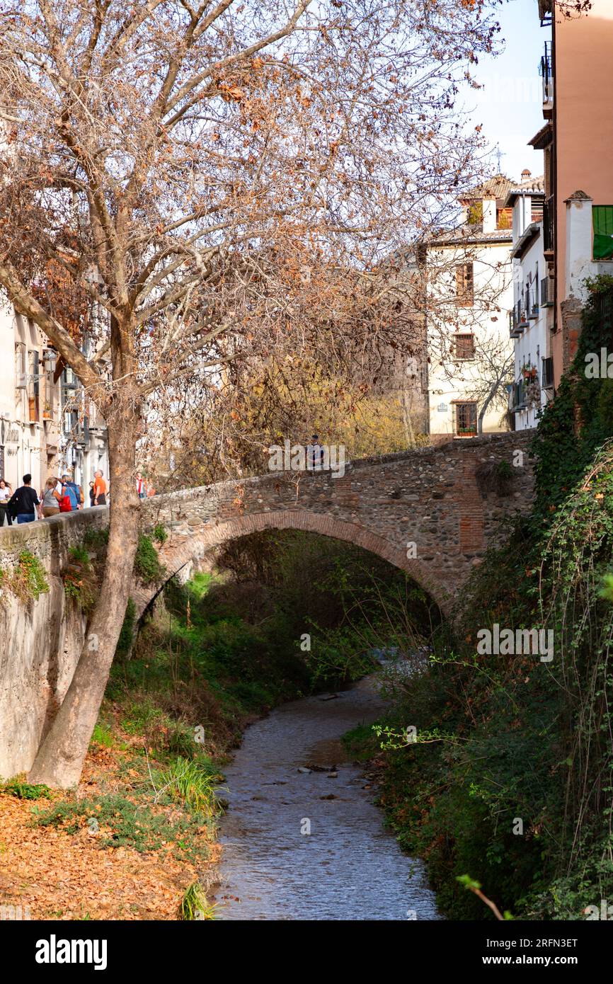 Granada bridge hi-res stock photography and images - Alamy