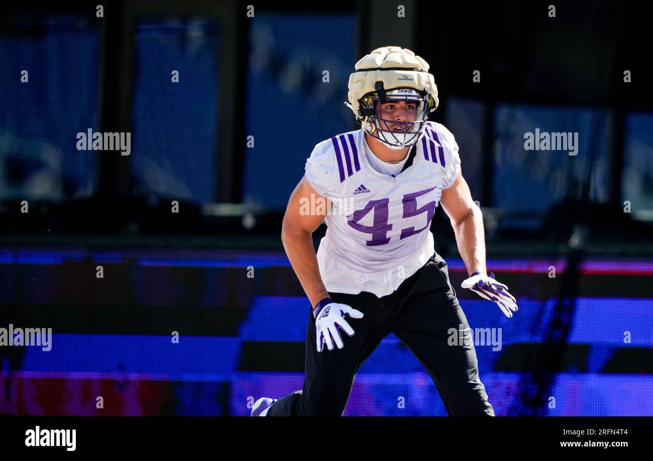 Washington edge Maurice Heims (45) during the NCAA college football ...