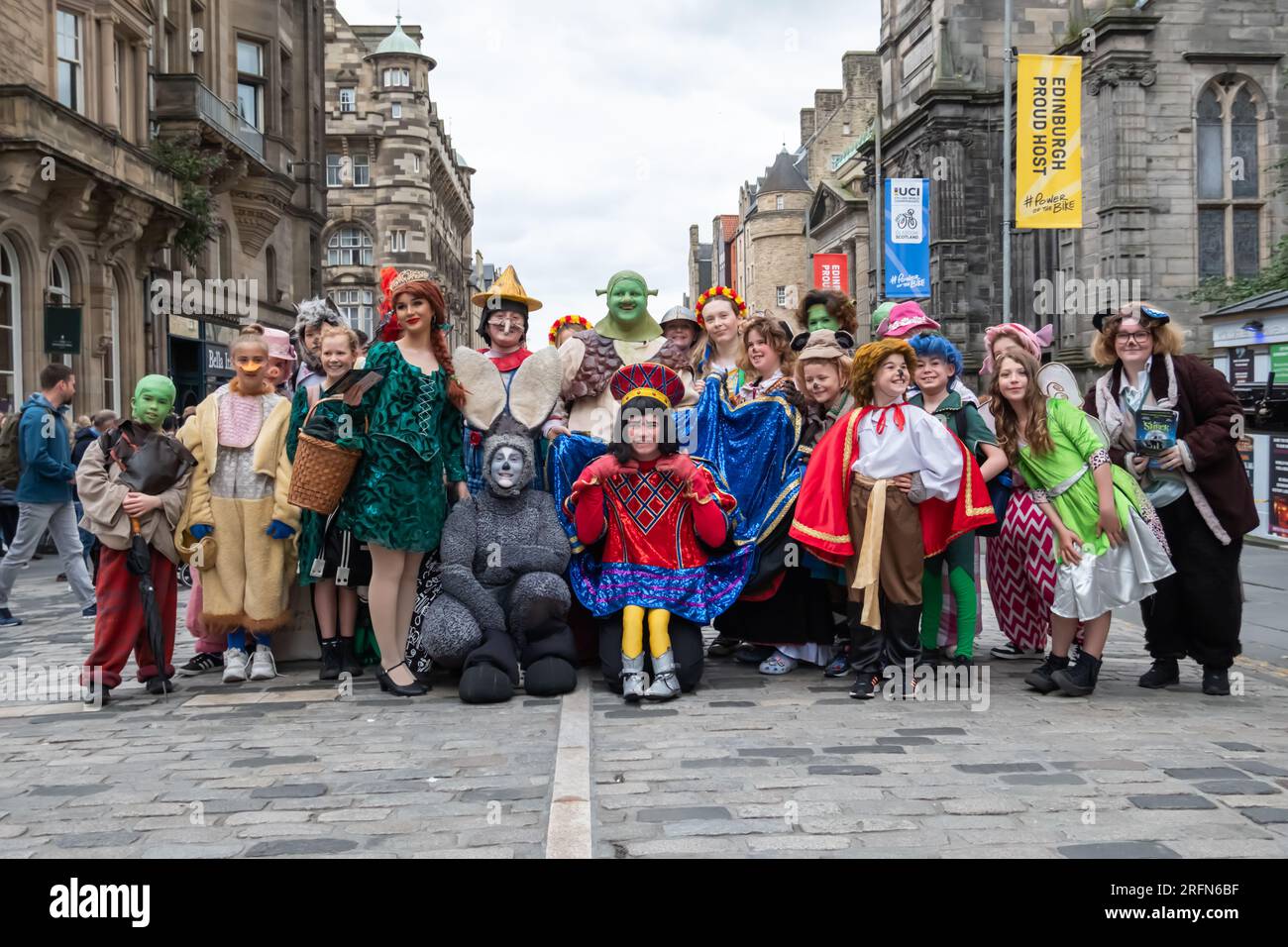 Shrek the musical jr hi-res stock photography and images - Alamy