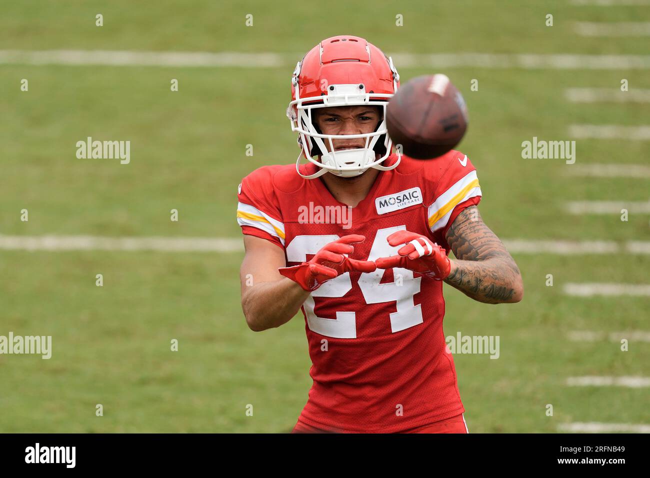 Kansas City Chiefs wide receiver Skyy Moore catches a ball during NFL ...