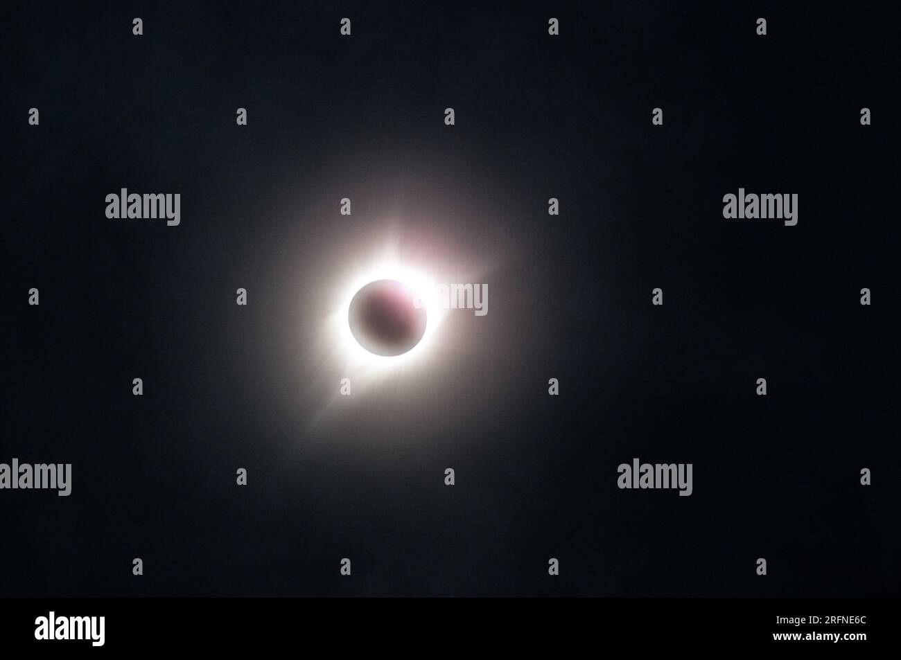 Telephoto shot of the Eclipsed sun during the great North American ...