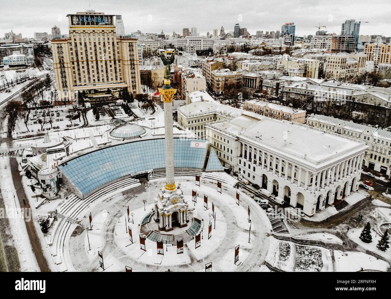 Maidan Nezalezhnosti square in Kyiv.Aerial drone photo of Statue of ...