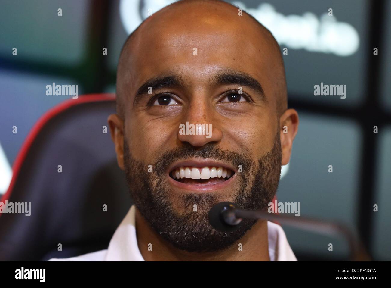 Presentation of the new reinforcement of São Paulo, Lucas Moura, with ...