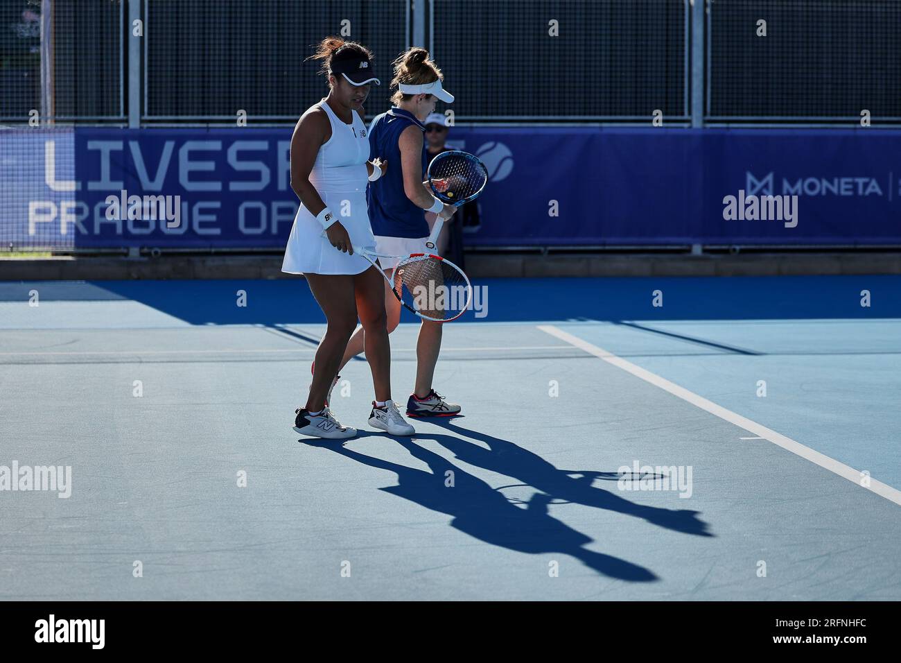 Andrea gamiz hi-res stock photography and images - Alamy