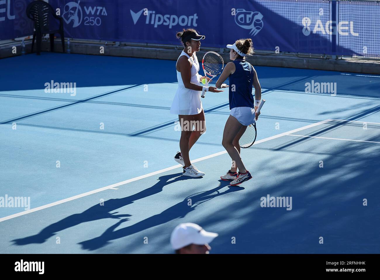 Andrea gamiz hi-res stock photography and images - Alamy