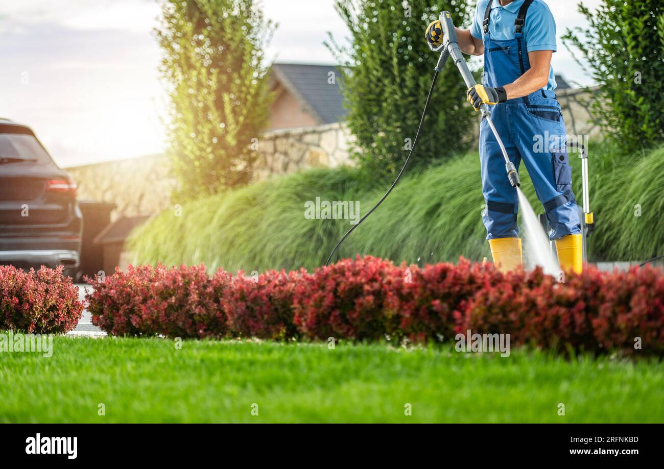 Driveway pressure wash cleaning bricks hi-res stock photography and ...