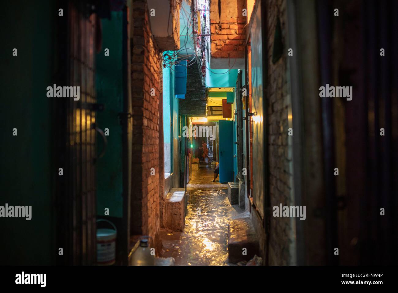 A narrow alley of the the Stranded Pakistanis Relief Camp at Dhaka's ...