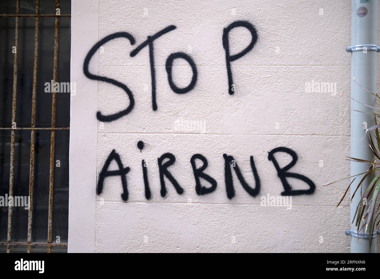 'Stop Airbnb' Anti Airbnb protest graffiti in Le Panier District ...