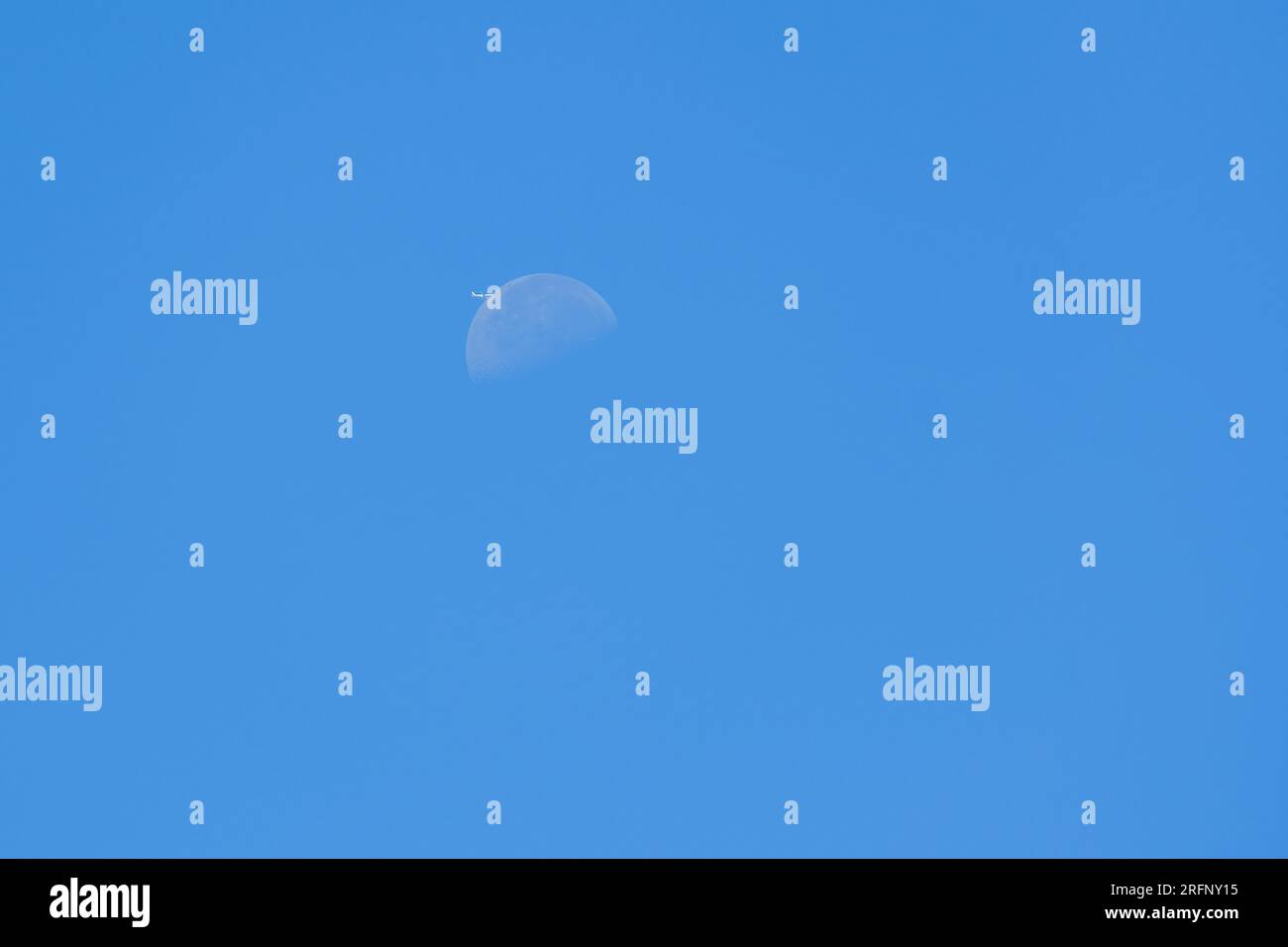 Daily moon hi-res stock photography and images - Alamy