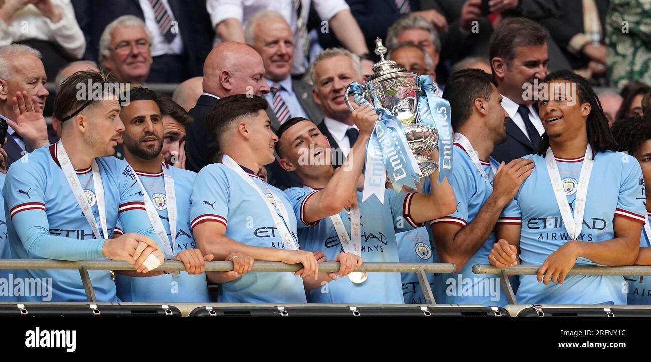 Phil foden trophy hi-res stock photography and images - Alamy