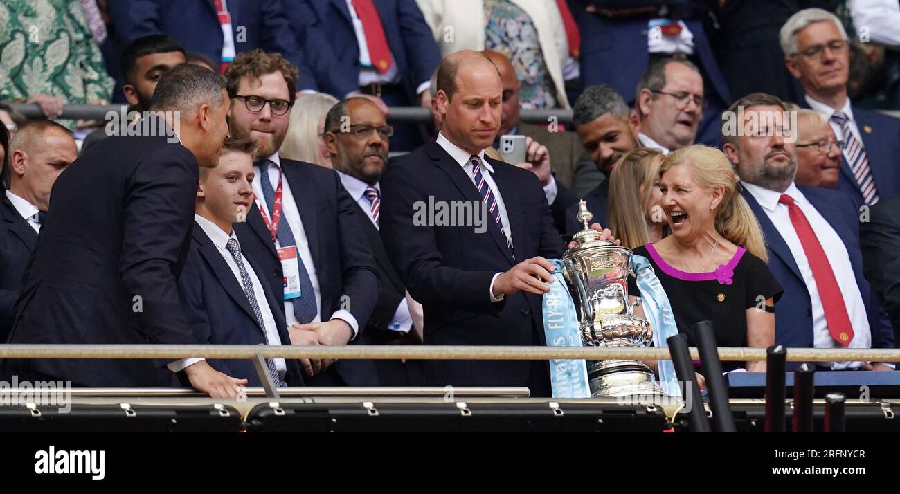 Pu logos hi-res stock photography and images - Alamy