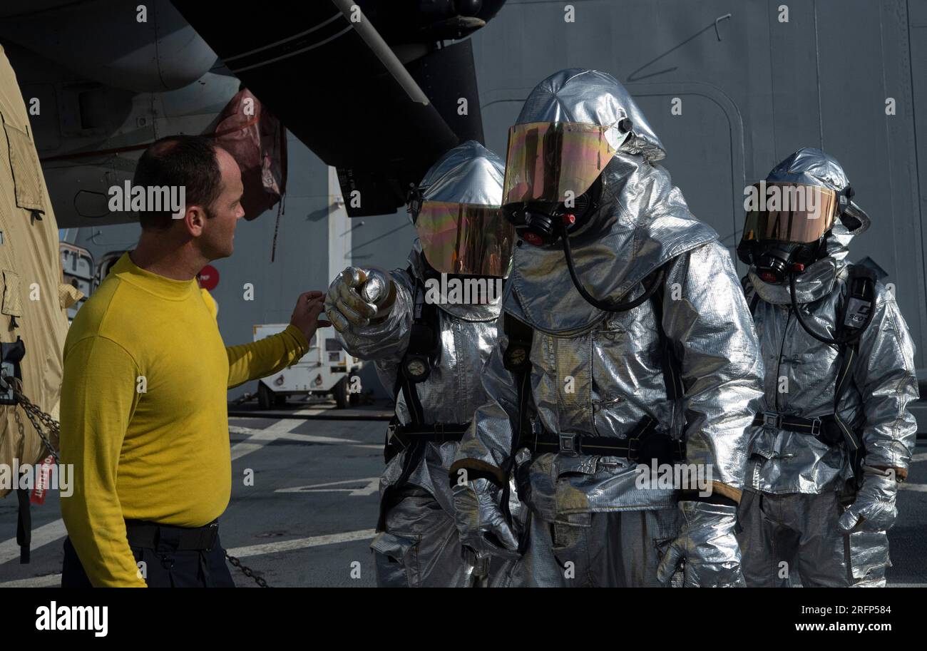 Large scale exercise 2023 hi-res stock photography and images - Alamy