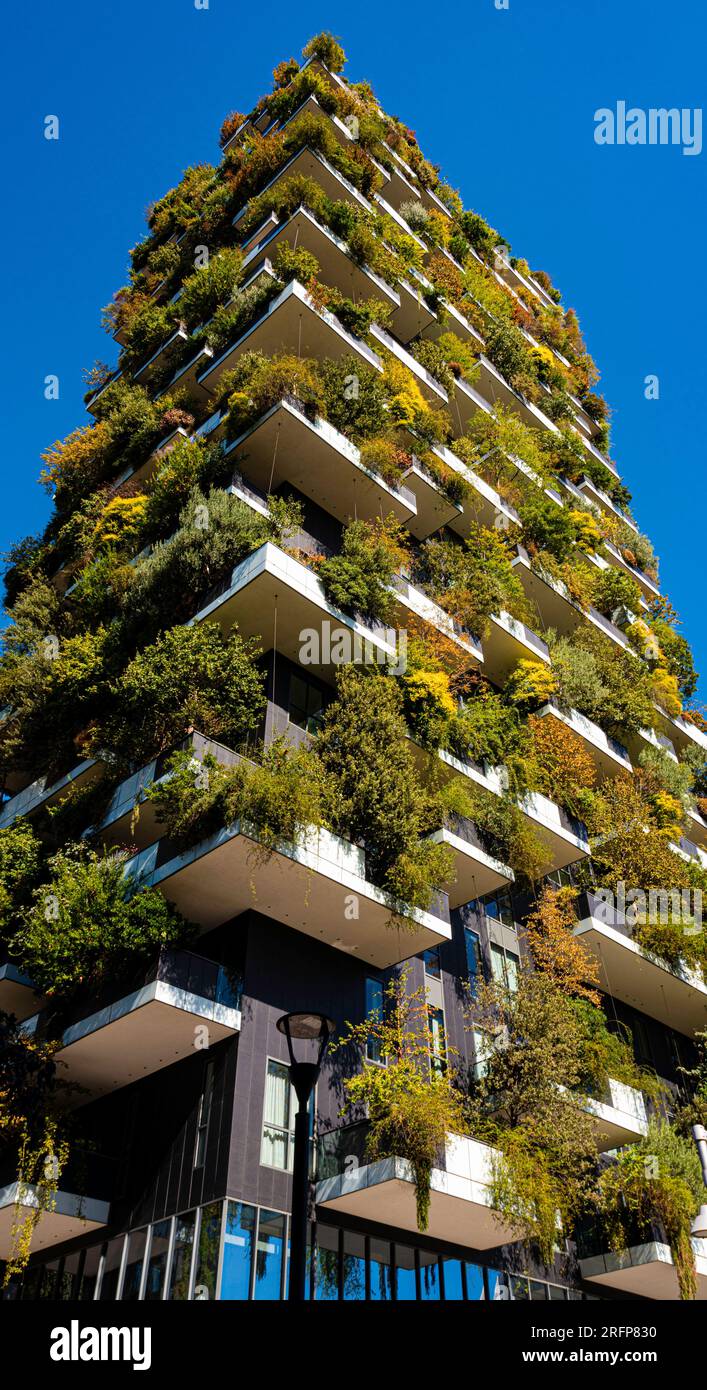 Bosco Verticale building in Milan, Italy Stock Photo - Alamy Bosco Verticale building in Milan, Italy Stock Photo - Alamy