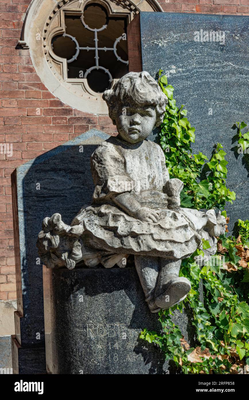 Child memorials hi-res stock photography and images - Alamy