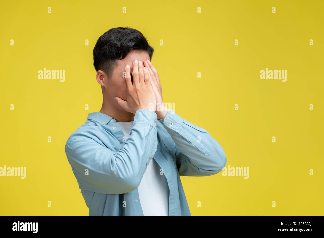 Thinking headache hi-res stock photography and images - Alamy