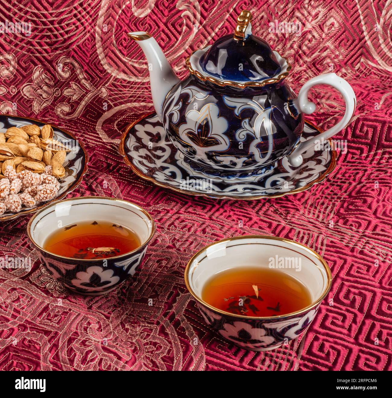 Traditional uzbek teapot cups hi-res stock photography and images - Alamy