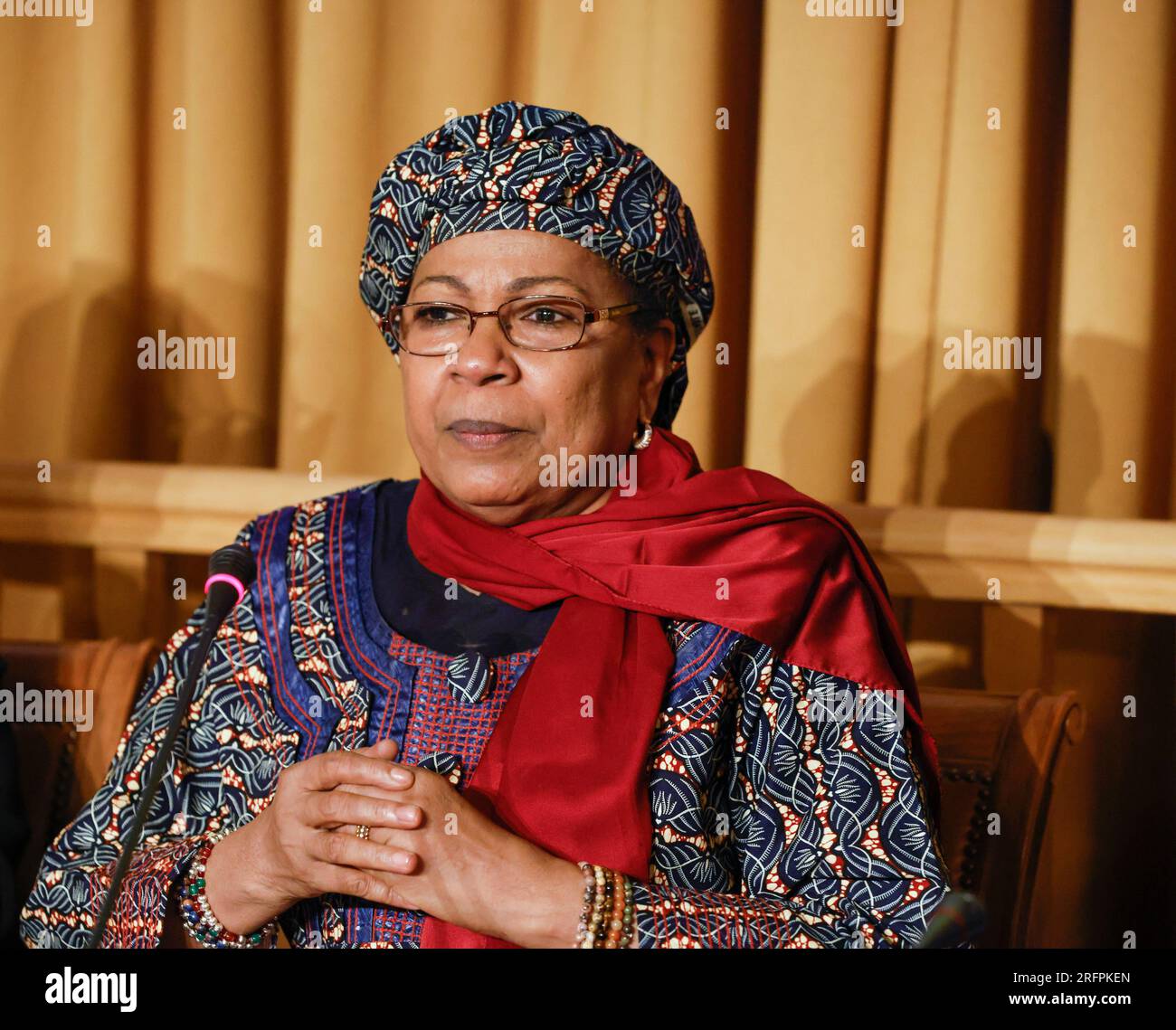 Ambassador of france hi-res stock photography and images - Alamy