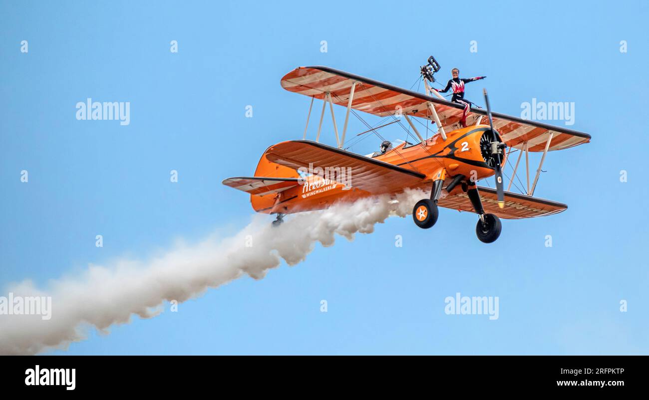 Pics action hi-res stock photography and images - Alamy