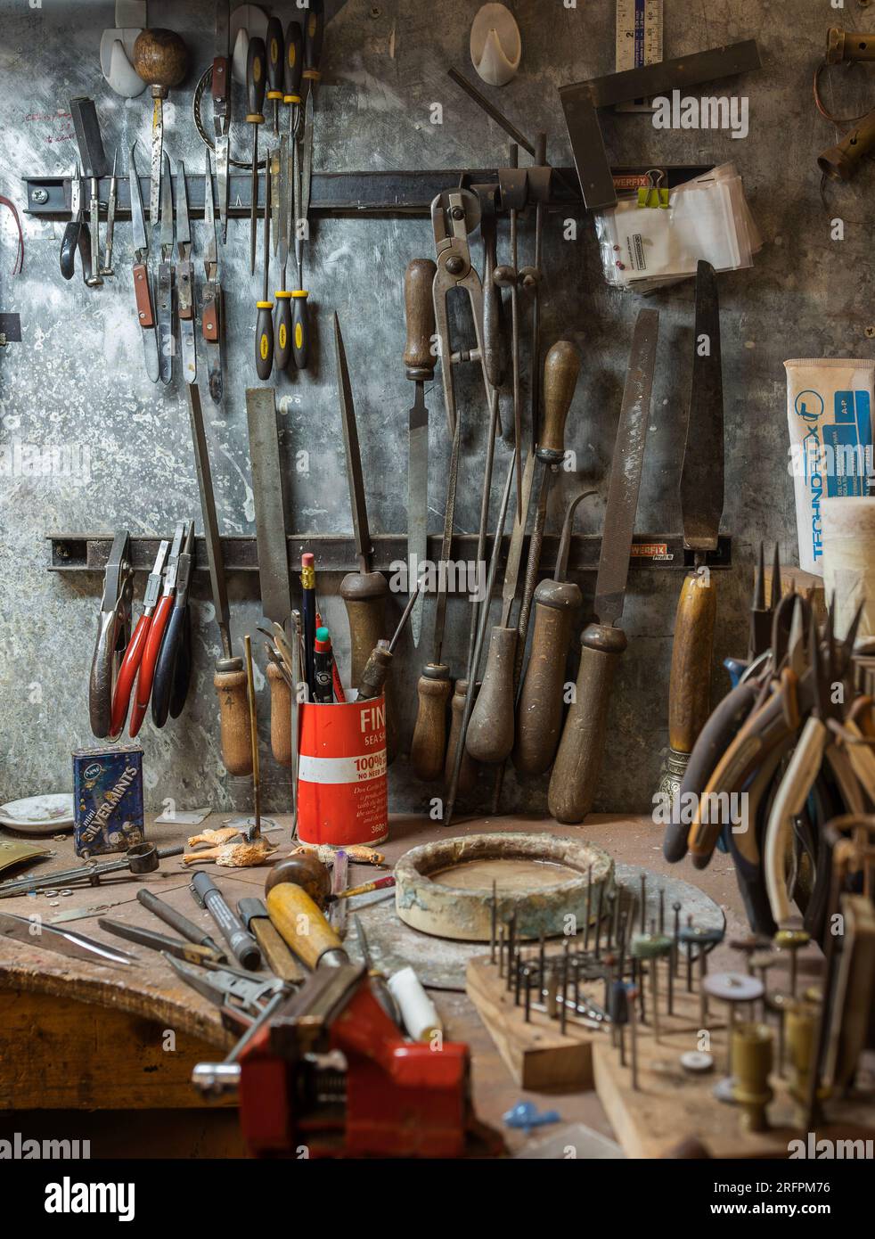 Craft skills hi-res stock photography and images - Alamy