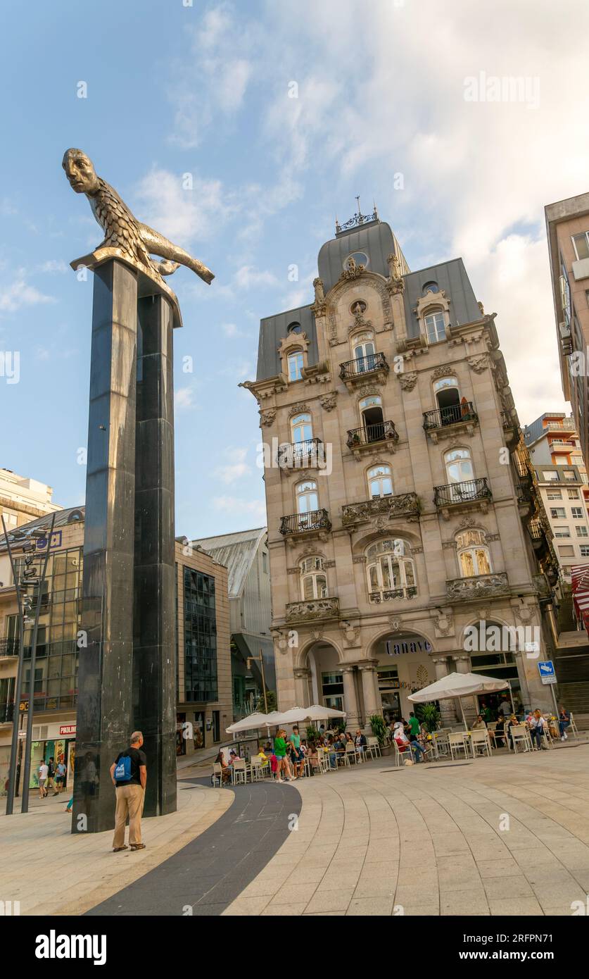 El Sireno sculpture, The Merman, by Francisco Leiro 1991, Praza Porto ...