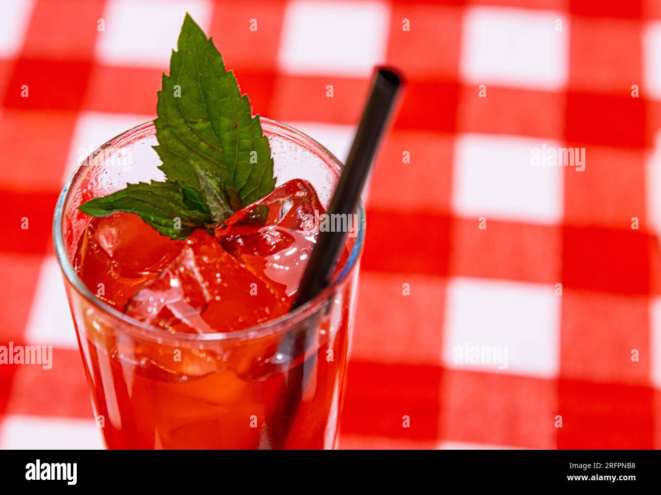 Drink red syrup juice lemonade hi-res stock photography and images - Alamy