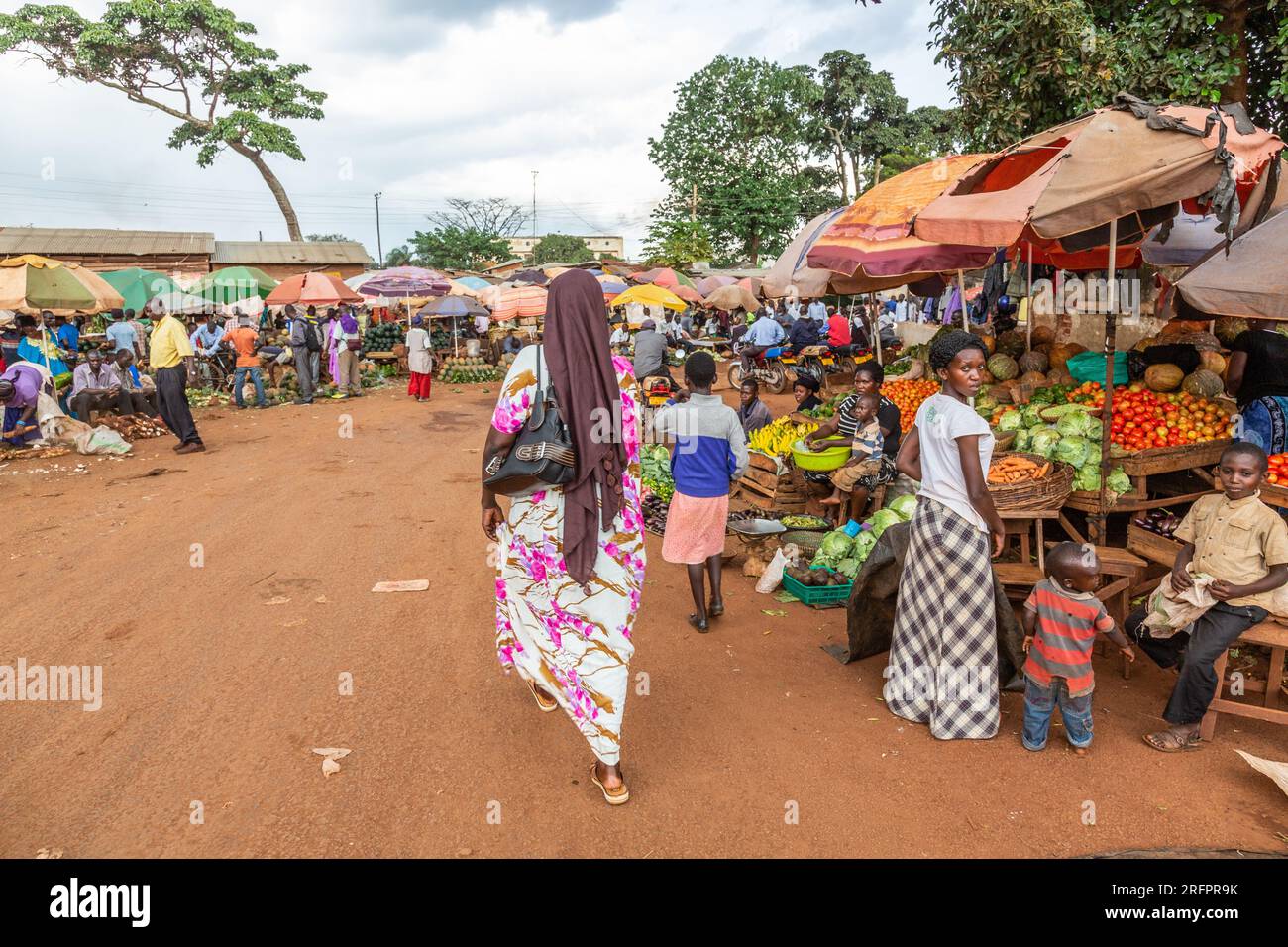 Overviews of Jinja market, Uganda Stock Photo - Alamy