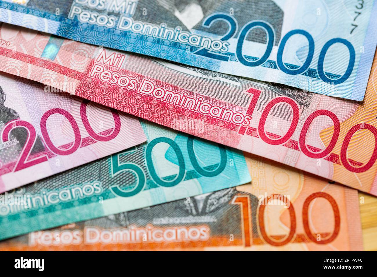 Dominican republic peso currency note sign hi-res stock photography and ...