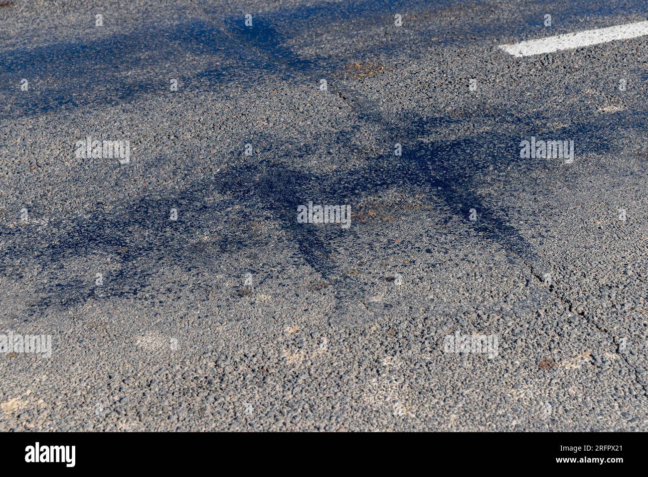 Details of the paved highway , the structure of the road with some ...