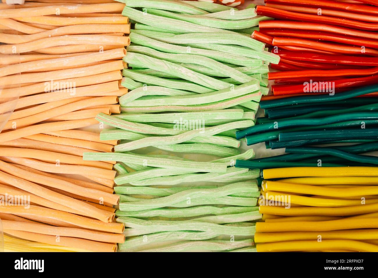 Vibrant colors on snake hi-res stock photography and images - Alamy