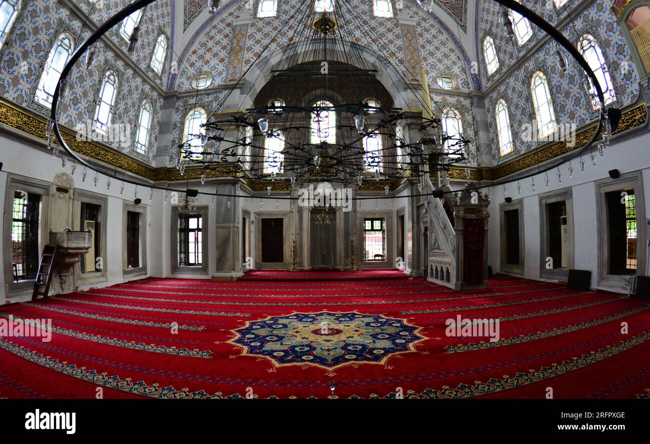 Located in Istanbul, Turkey, the Great Selimiye Mosque was built in ...