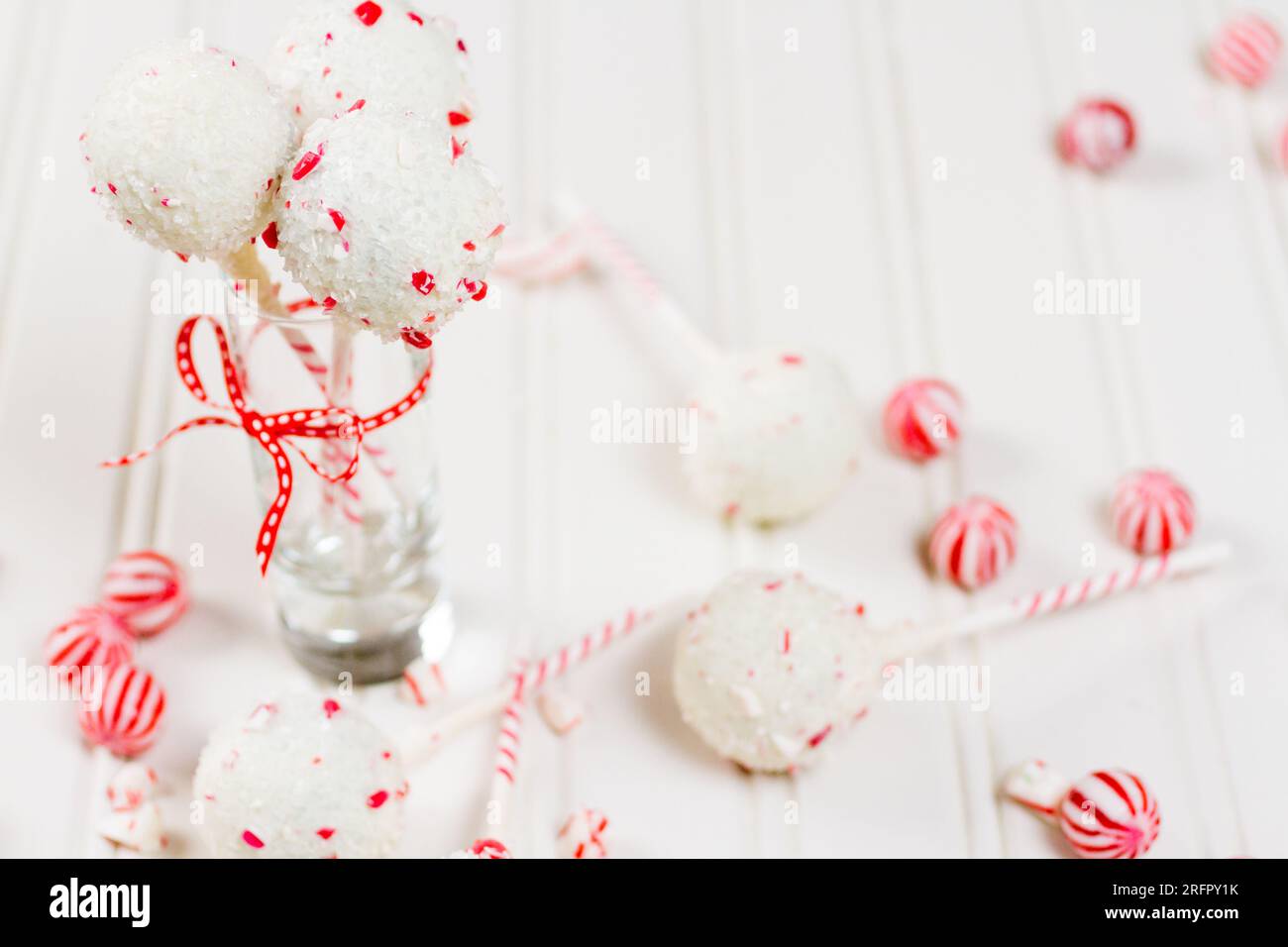Peppermint chocolate cake pops Stock Photo - Alamy