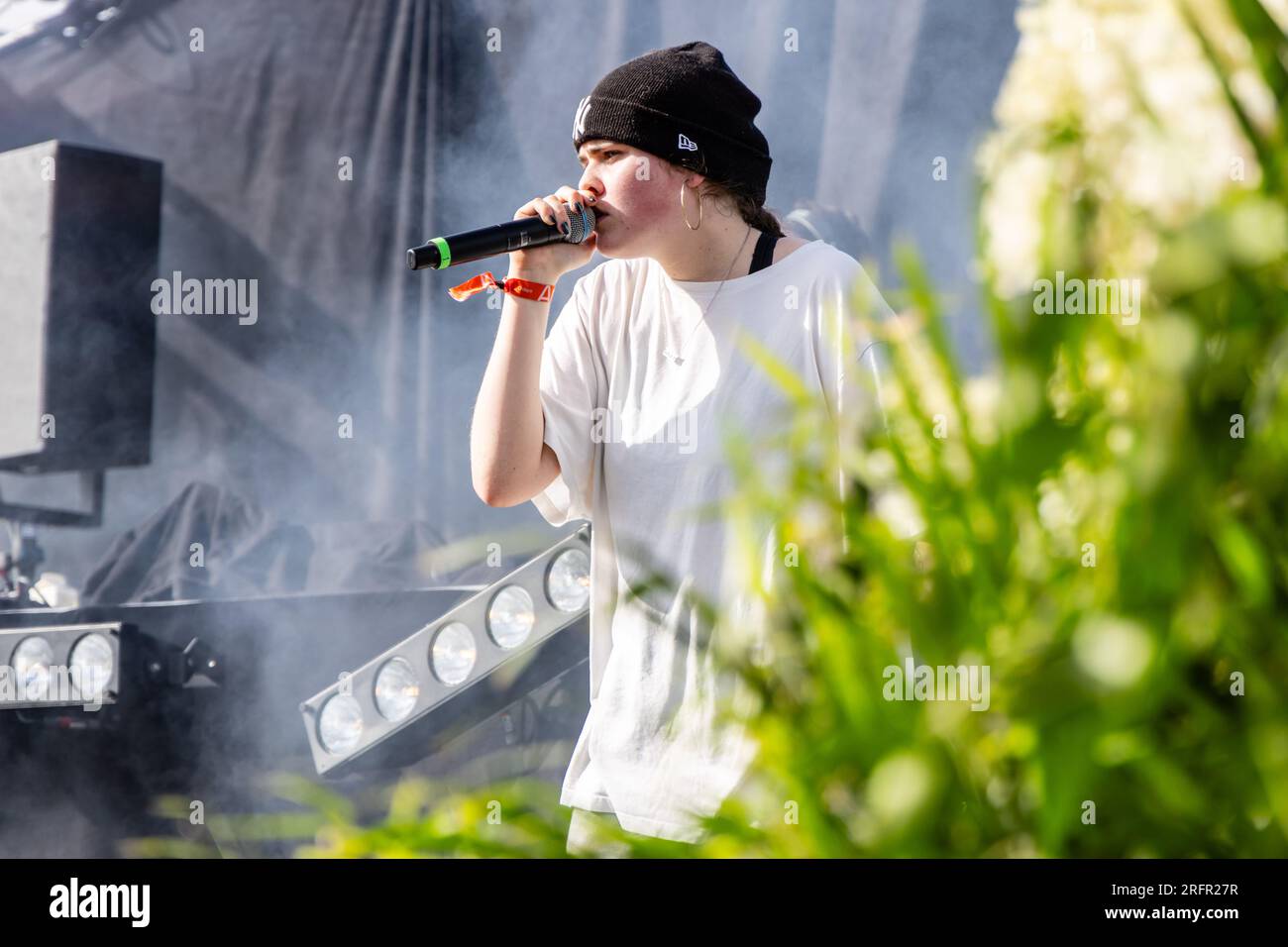 Venbee singer hi-res stock photography and images - Alamy