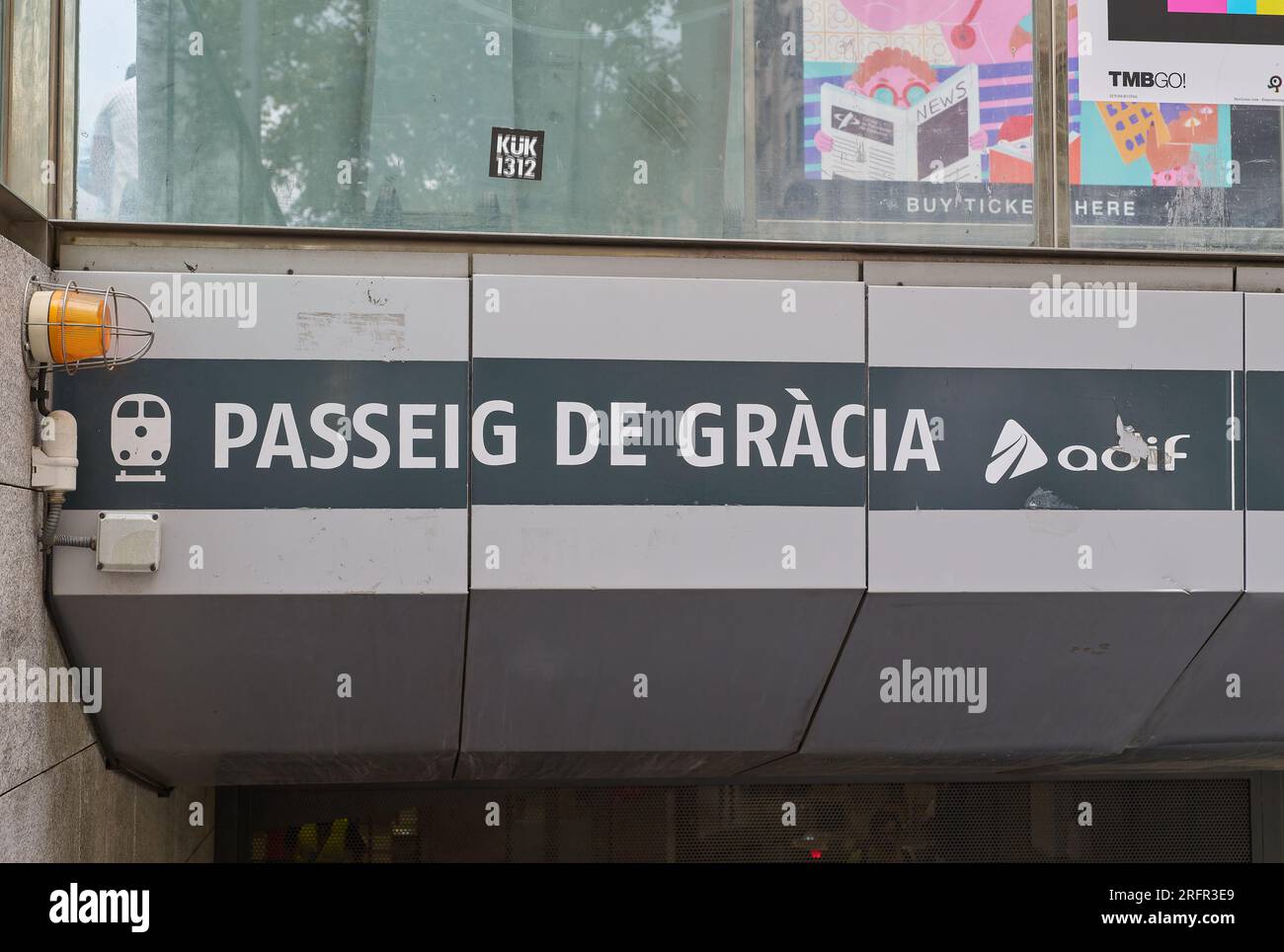 Renfe cercanias logo hi-res stock photography and images - Alamy