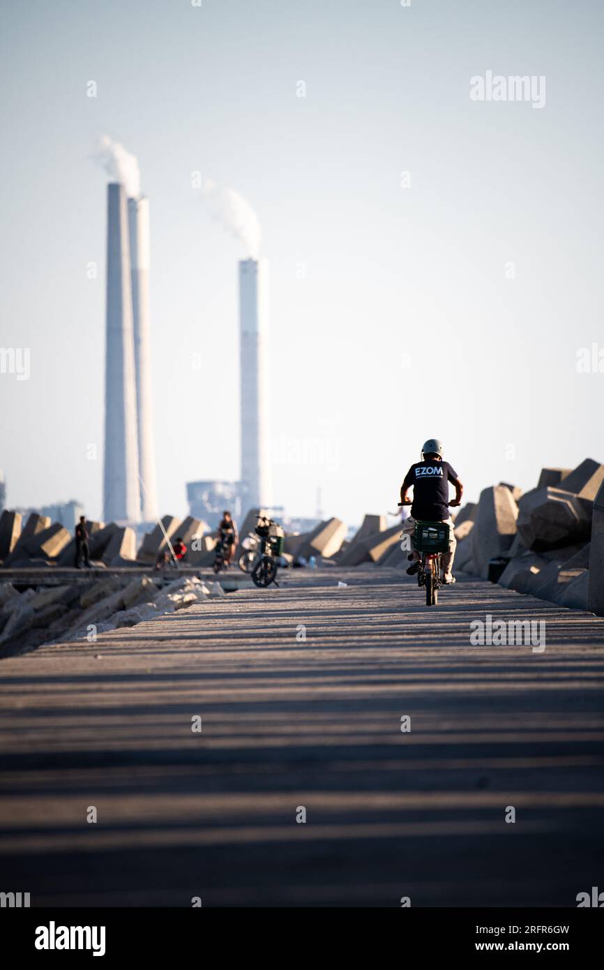 The difficult life that every person goes through in life even in not ...