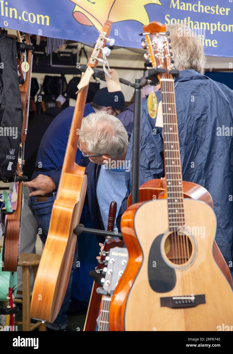 Sidmouth, 5th Aug 23 An opportunity to try out new instruments at ...