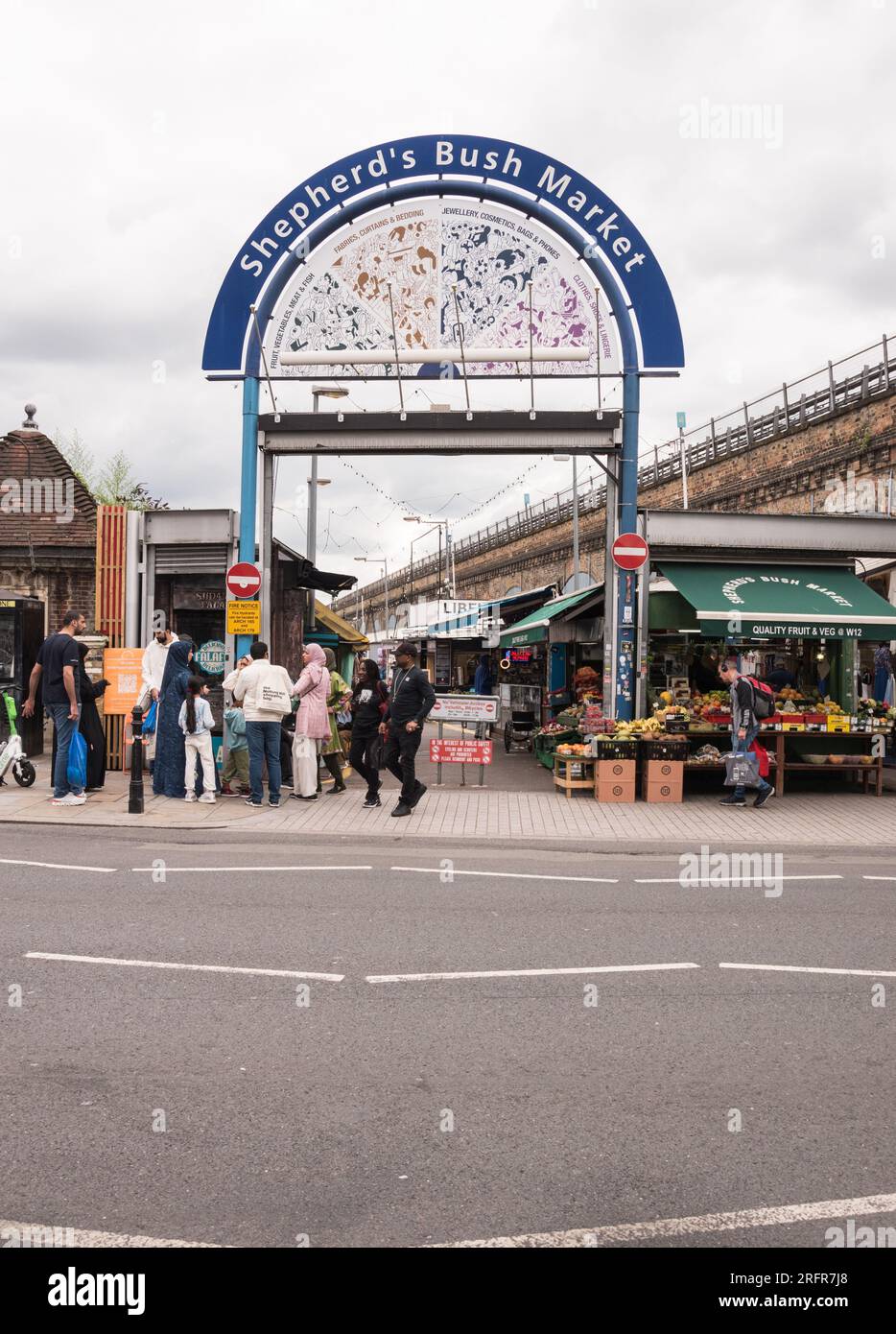 Shepherd's Bush Market signage, Shepherds Bush Market - a street market ...