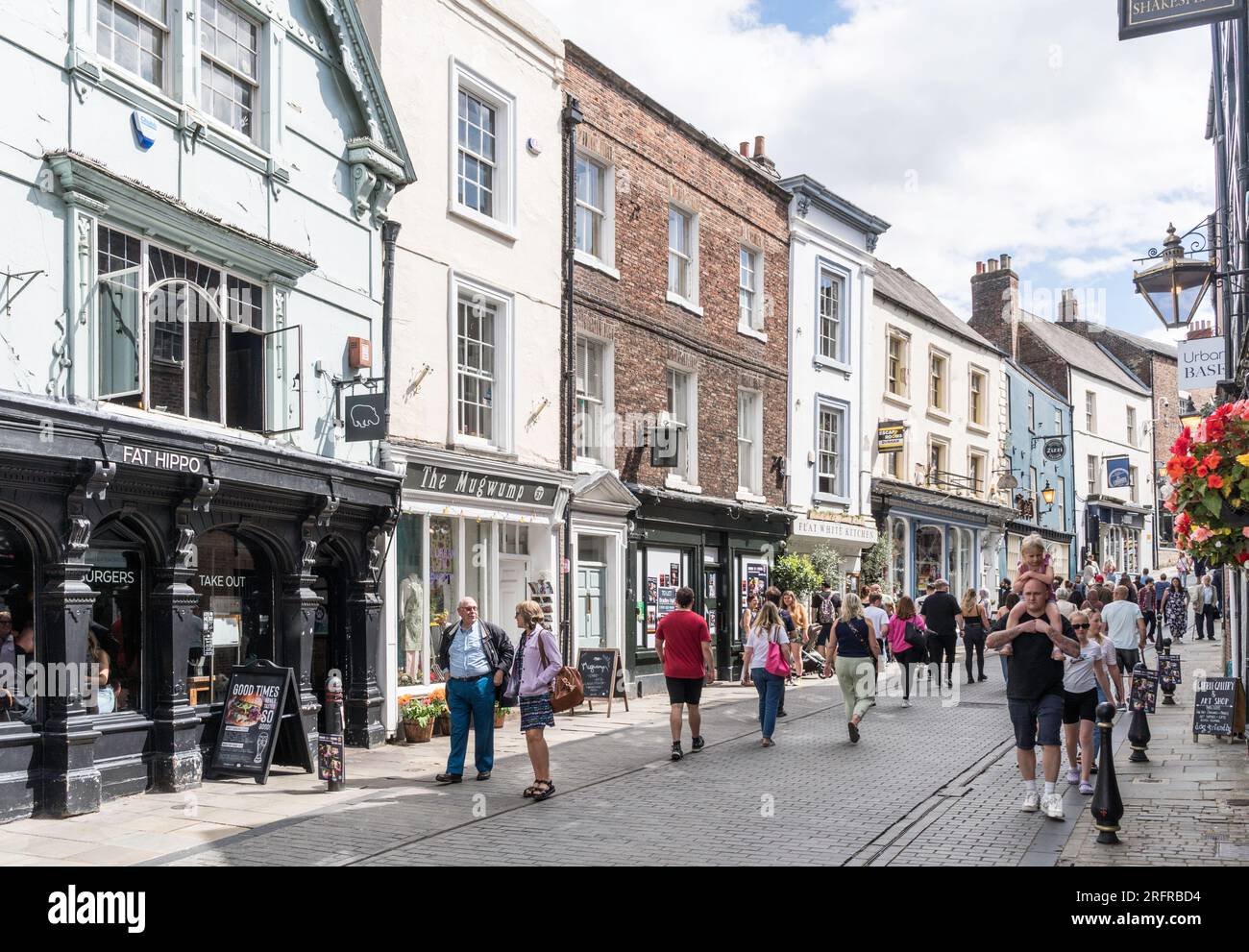 People walking along Saddler Street in Durham city centre, England, UK ...
